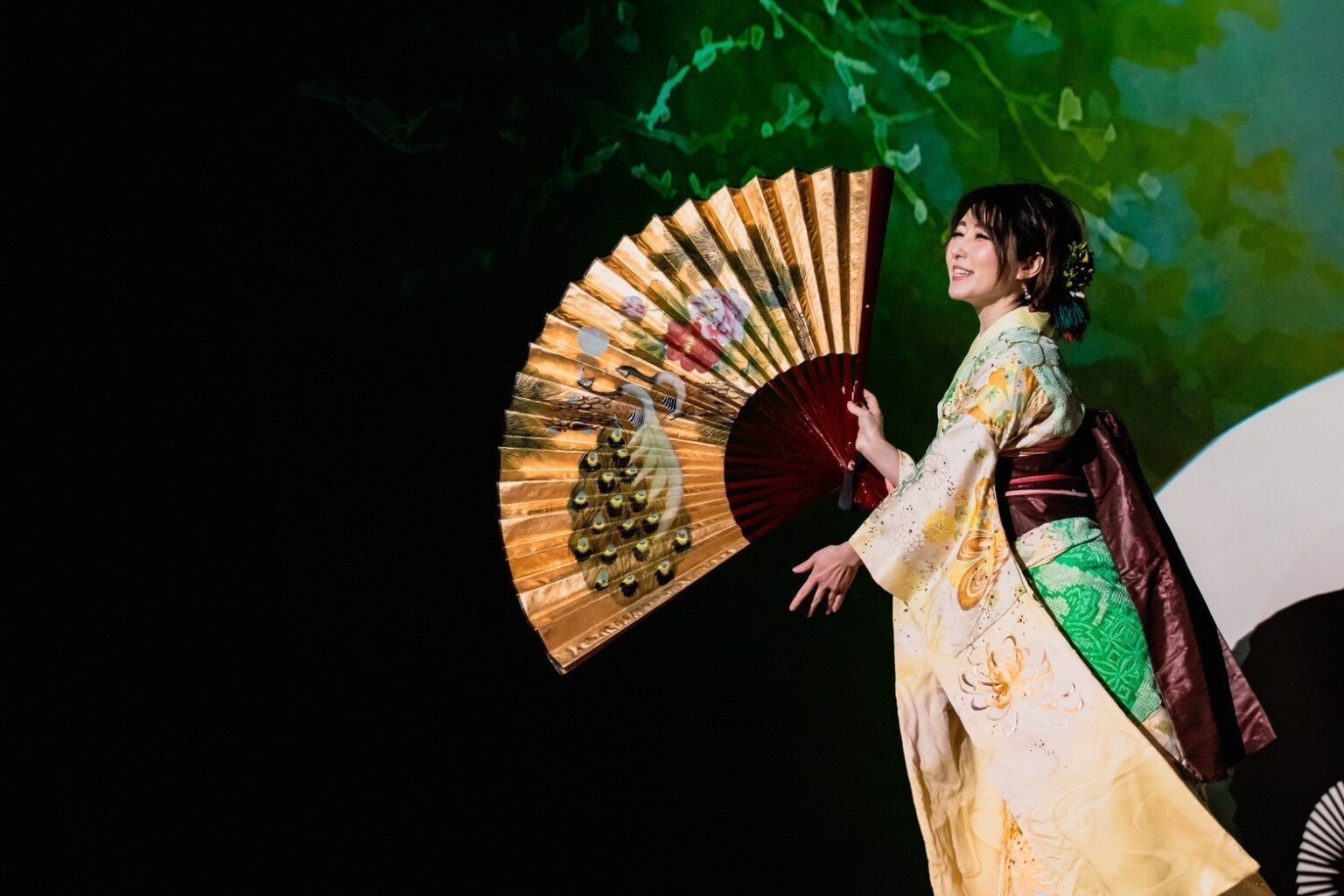 izuma - マジックハット | 一流マジシャンの全国出張サービスをお届けします